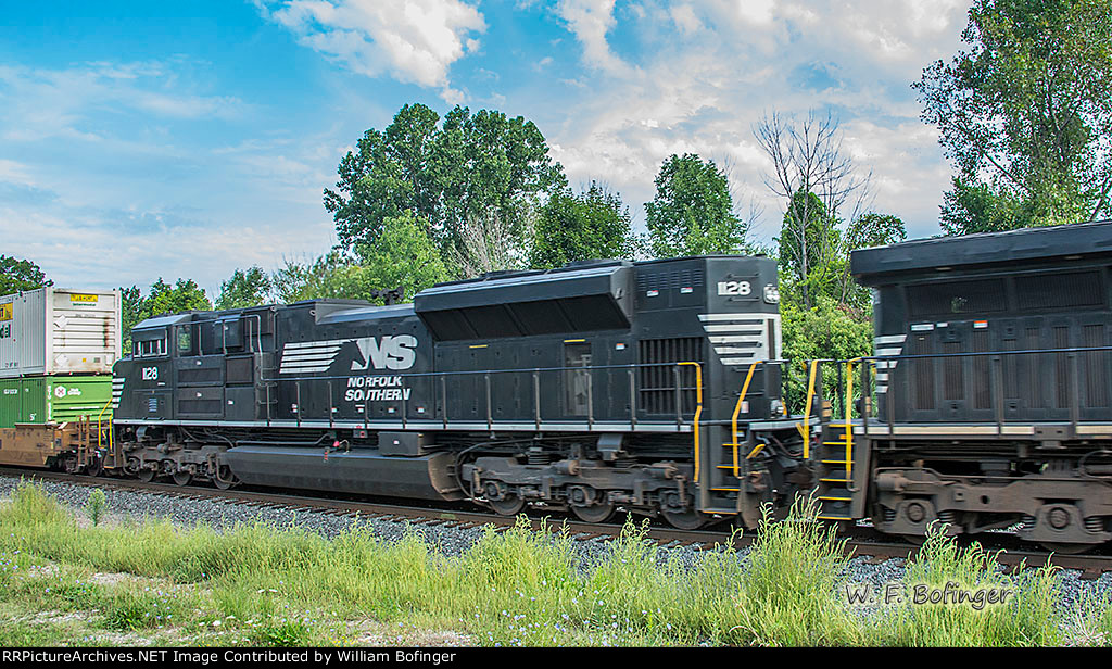 NS 1128